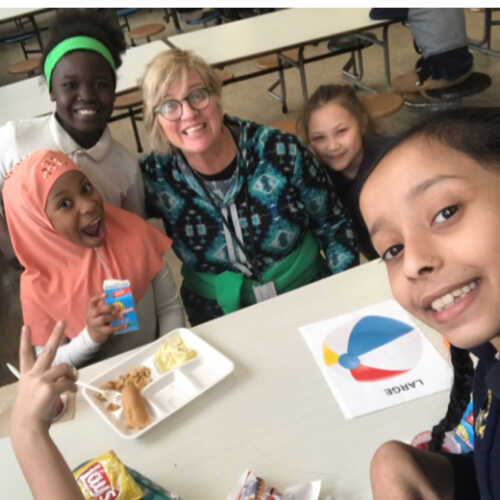 Comfortable Cafeteria - Every Moment Counts